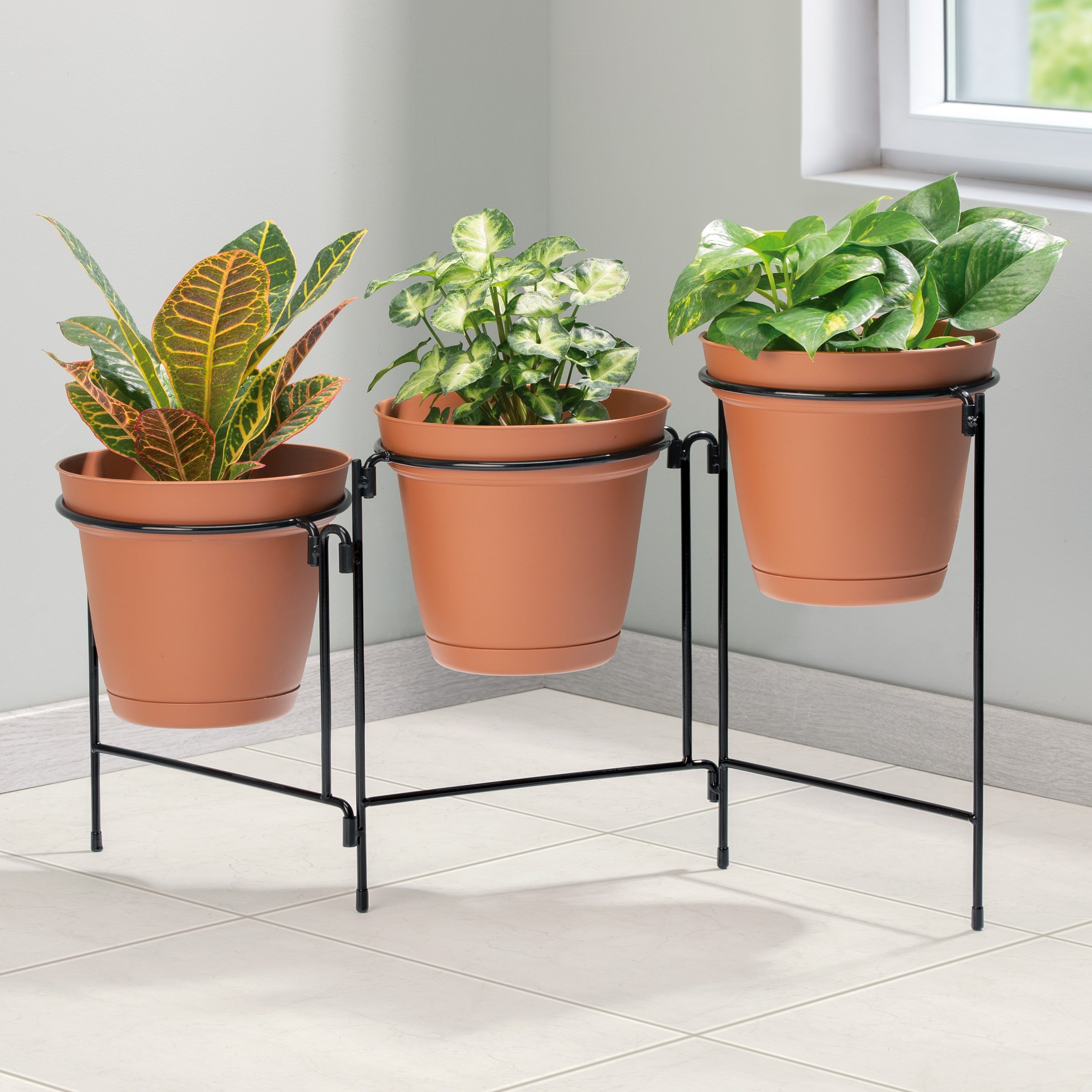 Triple Plant Stand – Betterware